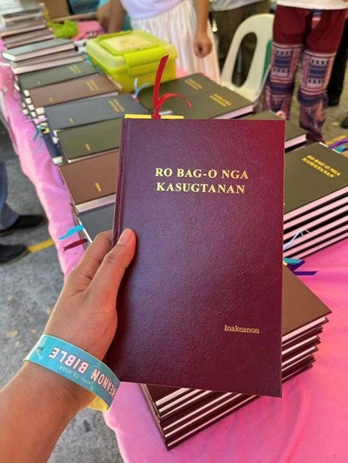 Celebrating the Niellim, Bena and Inakeanon New Testaments - Wycliffe ...