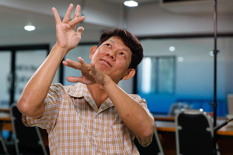 Meet Pastor Montri Siriwattanapaitoon: Searching for Understanding ...